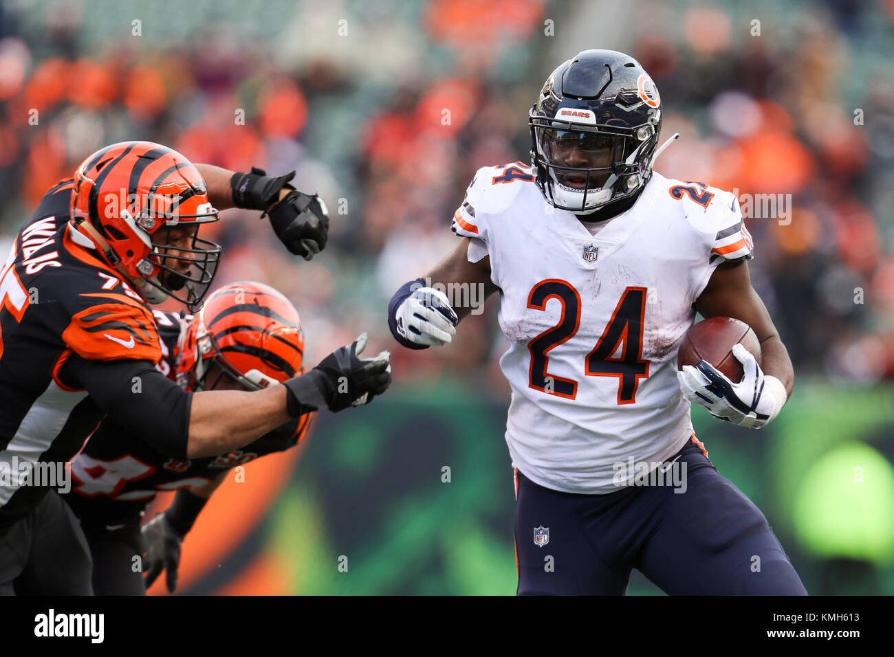 Cincinnati, OH, USA. 10th Dec, 2017. Chicago Bears running back Jordan ...