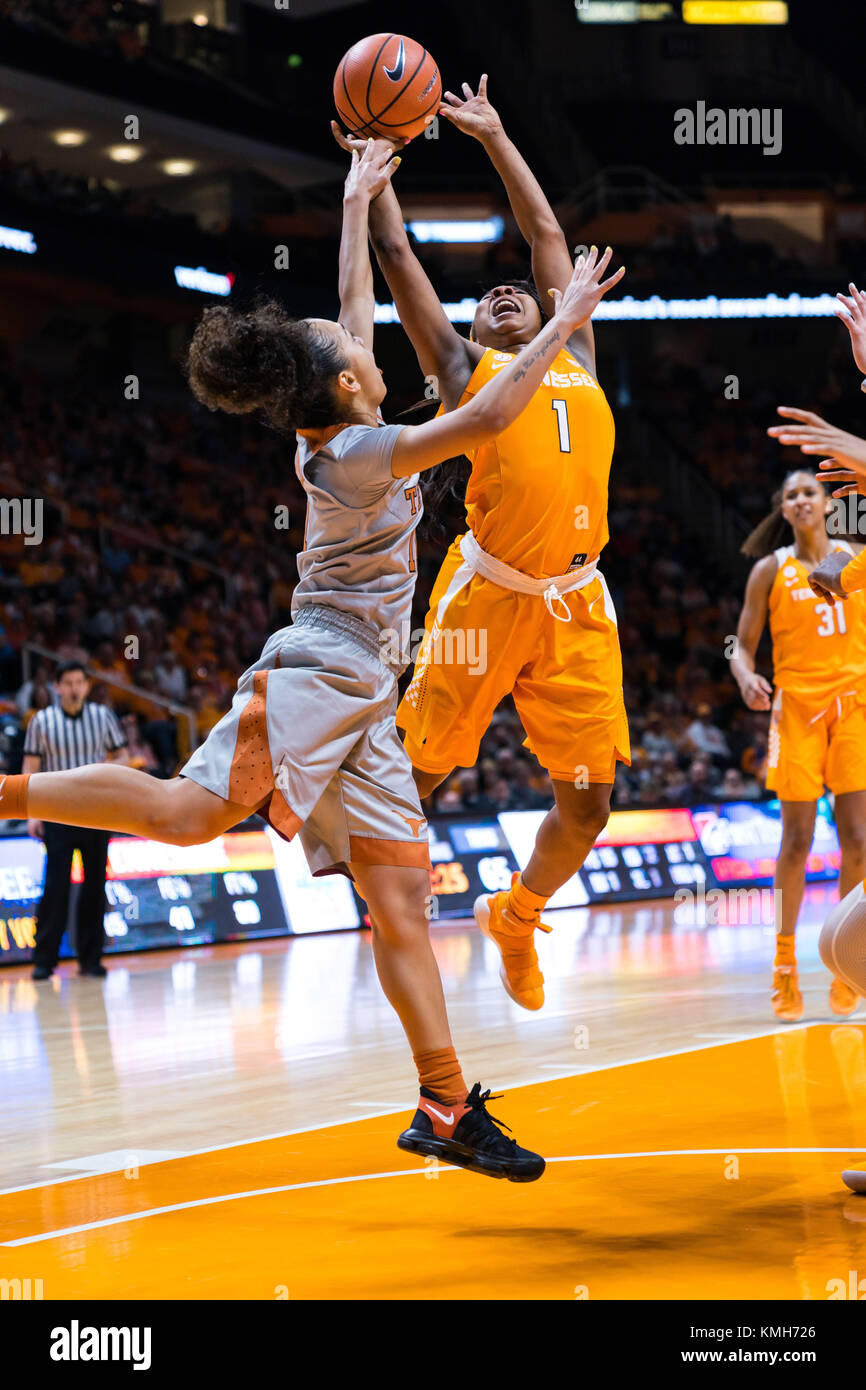 Knoxville, USA. 10th Dec, 2017. Brooke McCarty #11 of the Texas ...