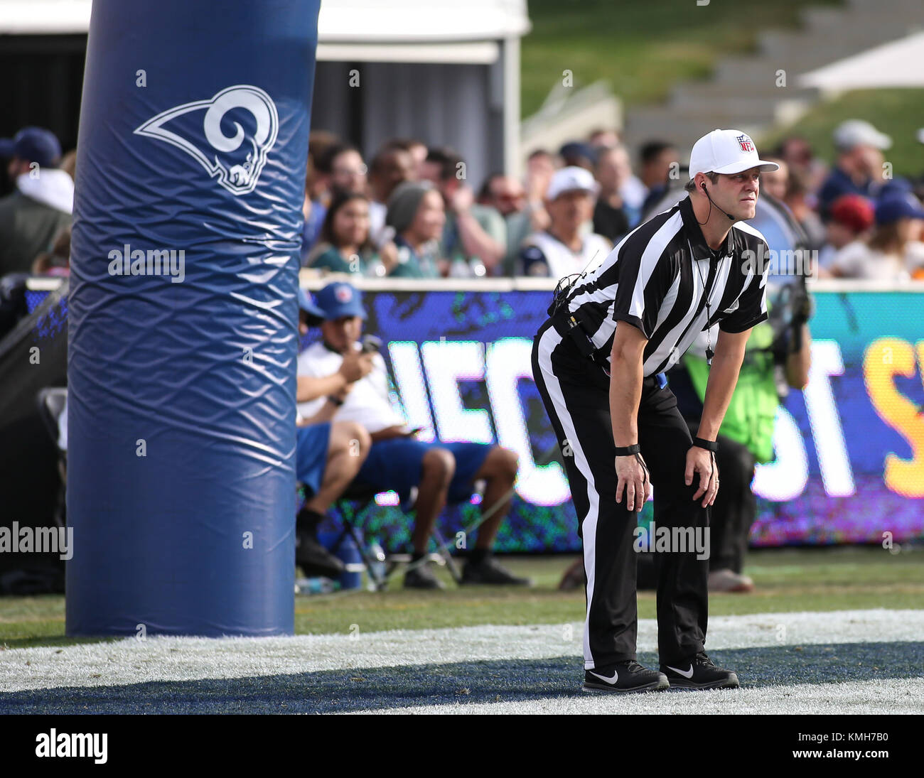 Los Angeles, CA, USA. 10th Dec, 2017. Referee Craig Wrolstad goes to ...