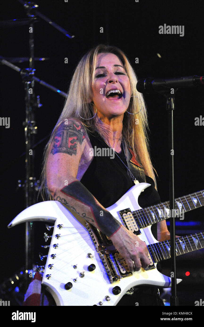 Lita Ford Runaways High Resolution Stock Photography and Images - Alamy