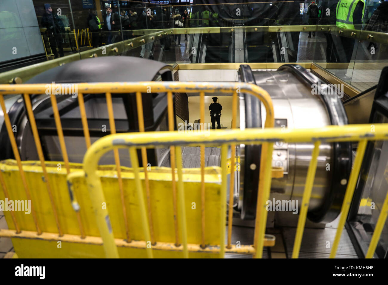 Manhattan explosion hi-res stock photography and images - Alamy