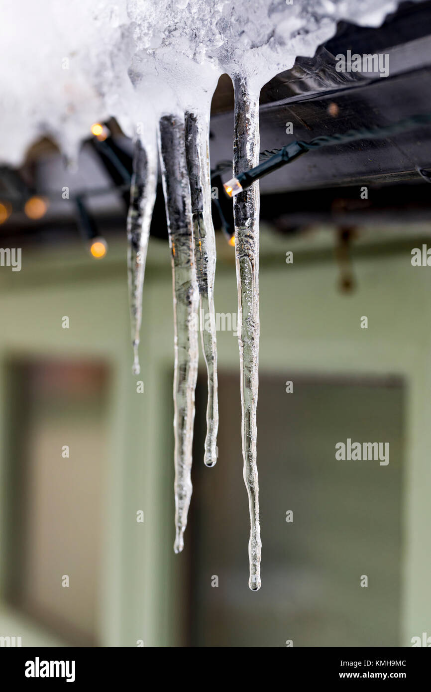 Dripping freezing water hi-res stock photography and images - Alamy