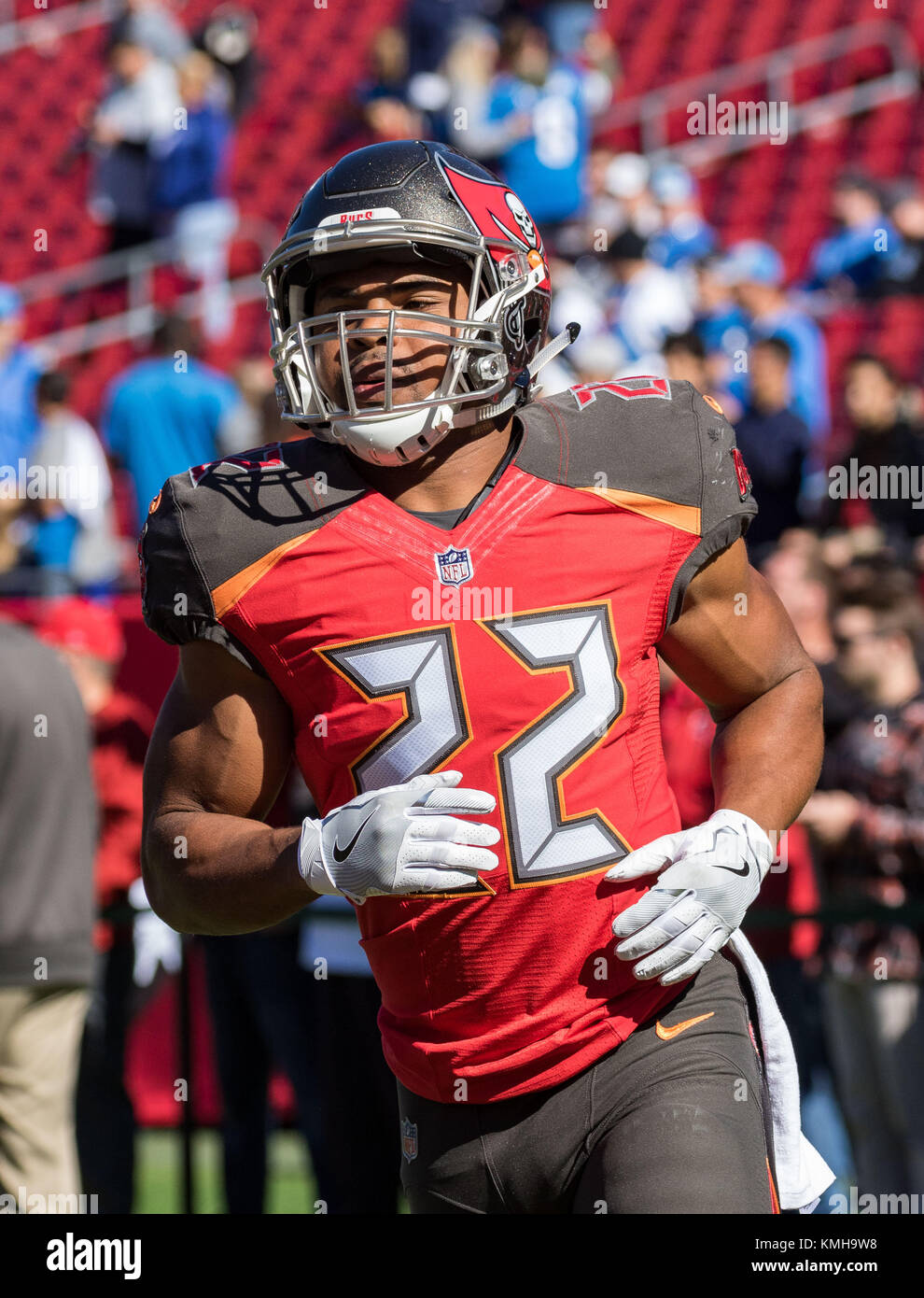December 10, 2017 - Tampa Bay Buccaneers running back Doug Martin (22 ...
