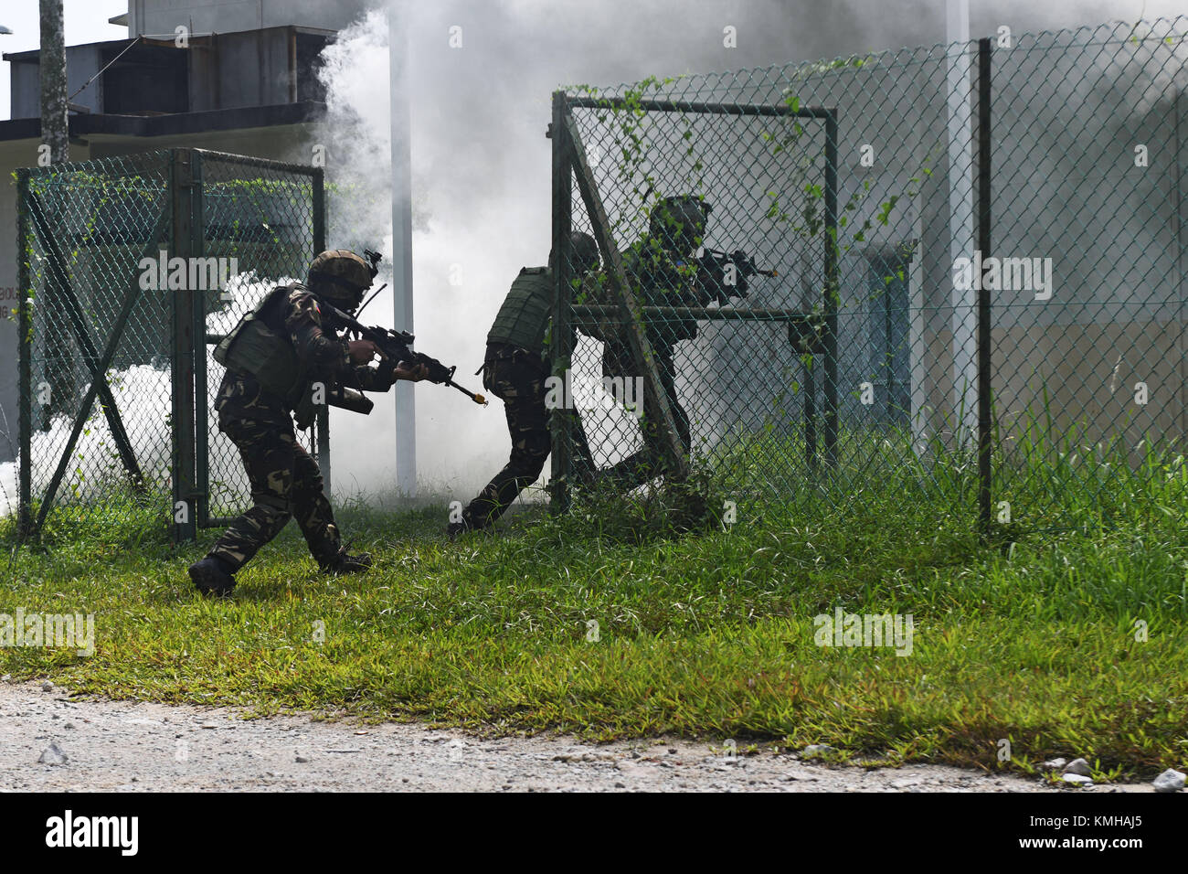 Singapore. 13th Dec, 2017. Soldiers of the Philippines Army (PA ...