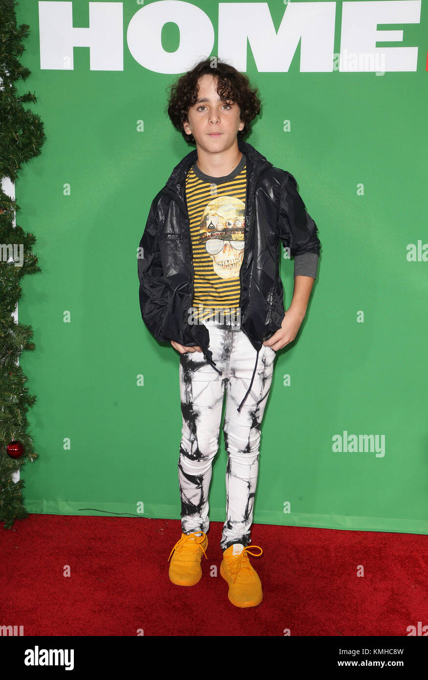 Premiere Of Paramount Pictures' 'Daddy's Home 2' Featuring: Jason ...
