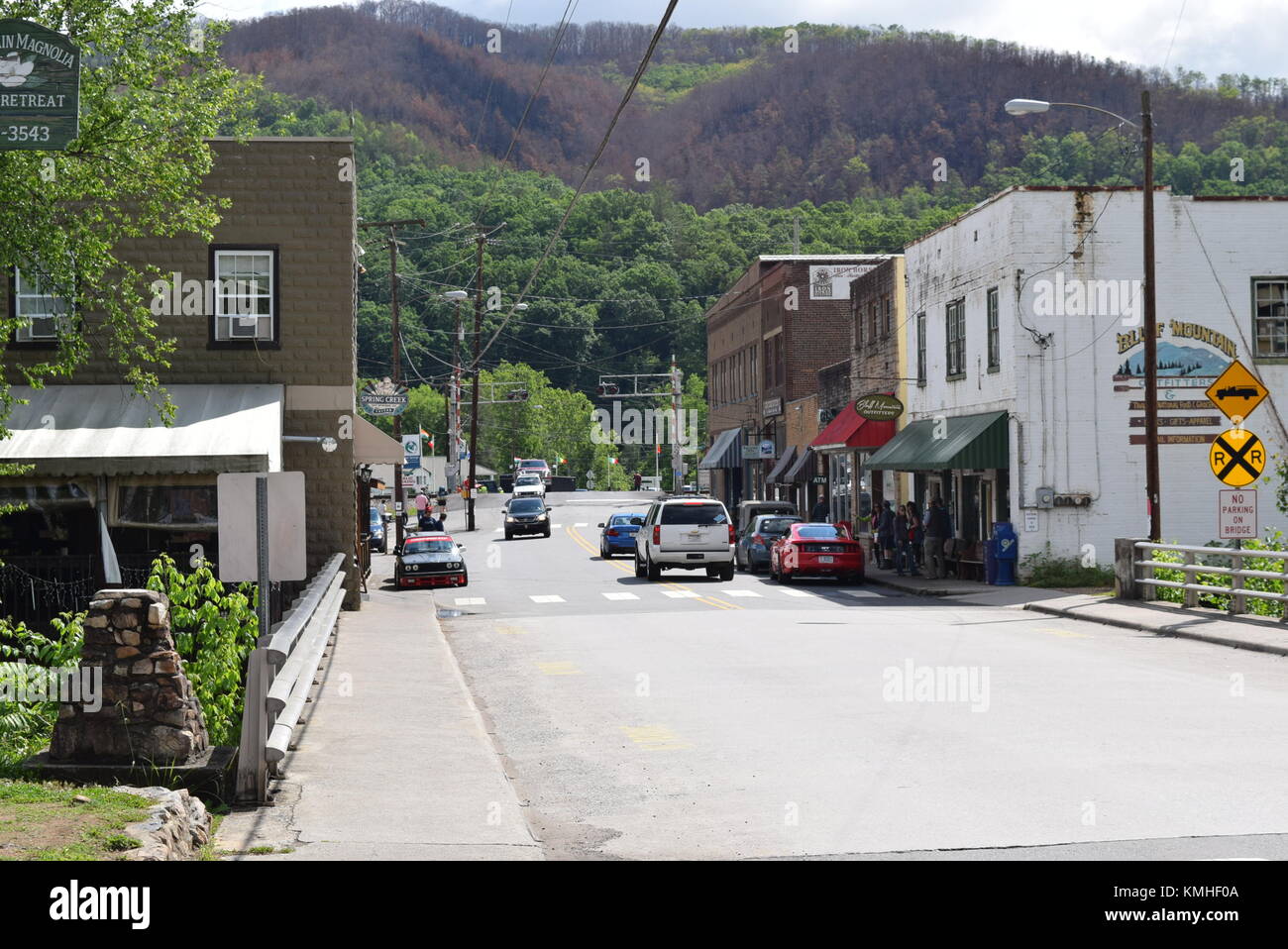 Mountain Valley Town Stock Photo - Alamy