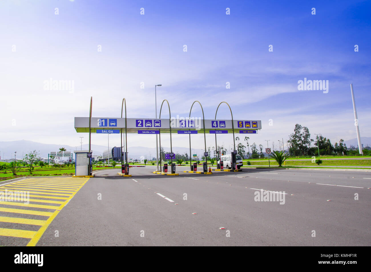 Mariscal sucre international airport quito hi-res stock photography and ...
