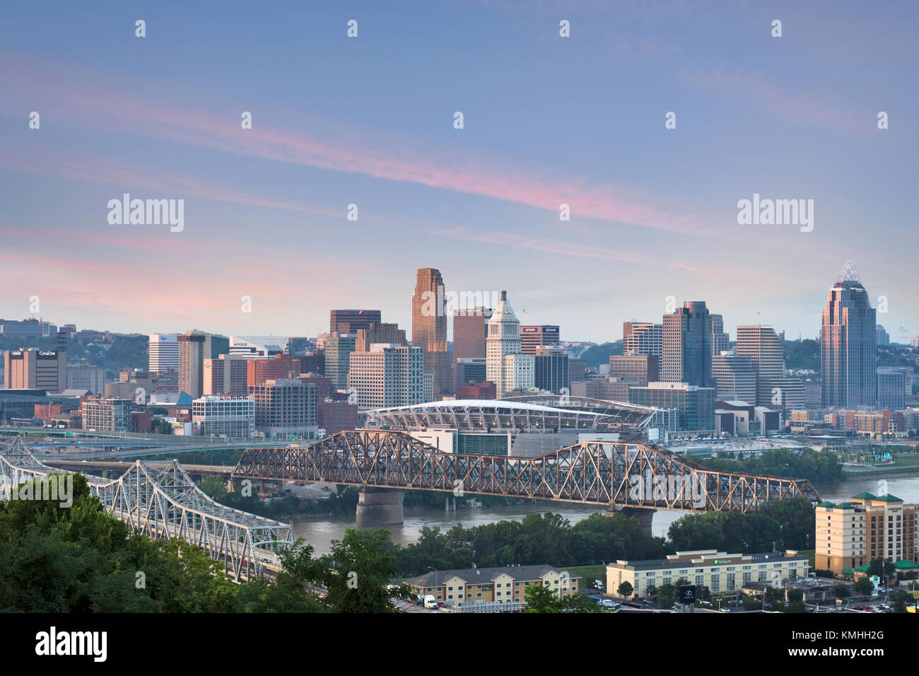 Colorful Sunset over a Skyline of Cincinnati, Ohio from Devou Park in ...