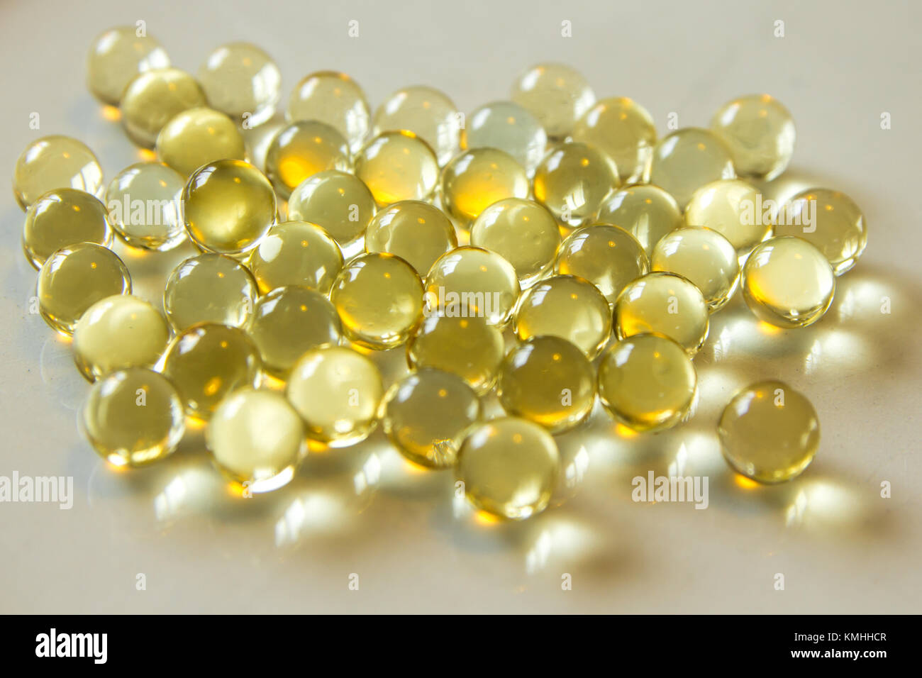 Liquid filled capsules hi-res stock photography and images - Alamy