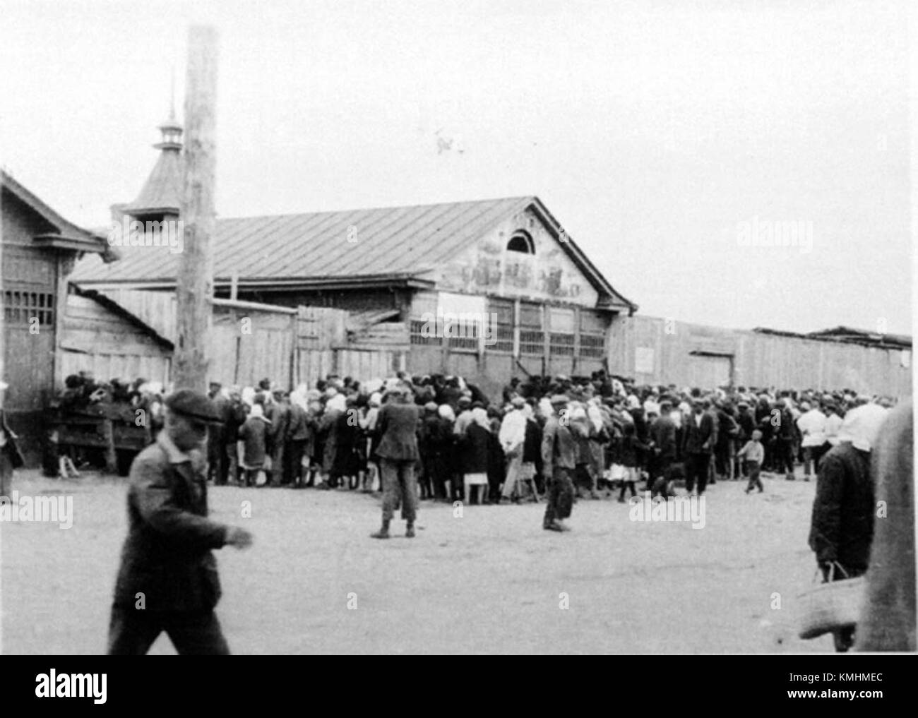 Soviet food queue hi-res stock photography and images - Alamy