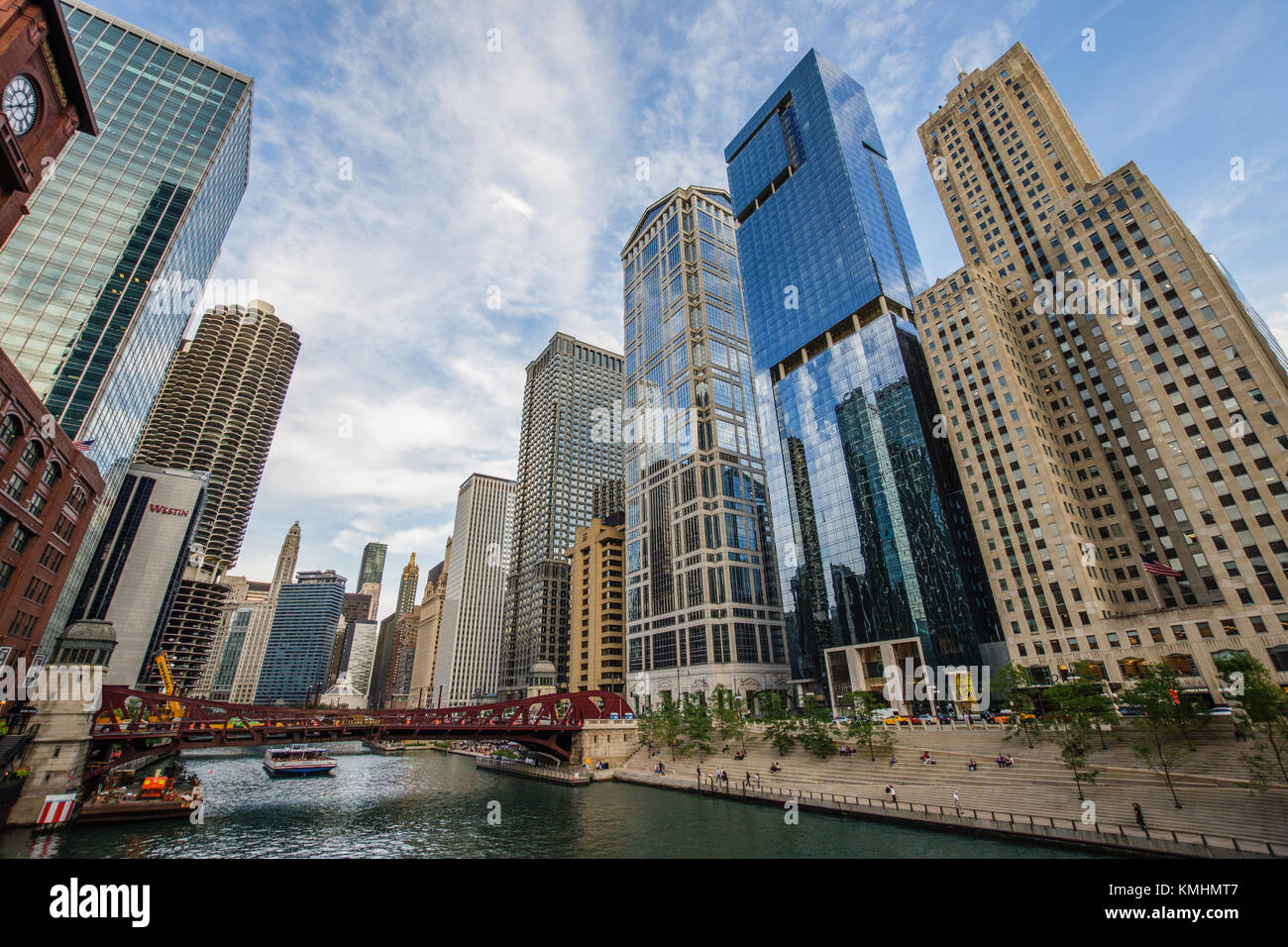 Northern Chicago River Riverwalk on North Branch Chicago River in ...