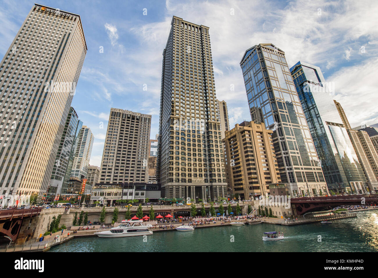 Northern Chicago River Riverwalk on North Branch Chicago River in ...