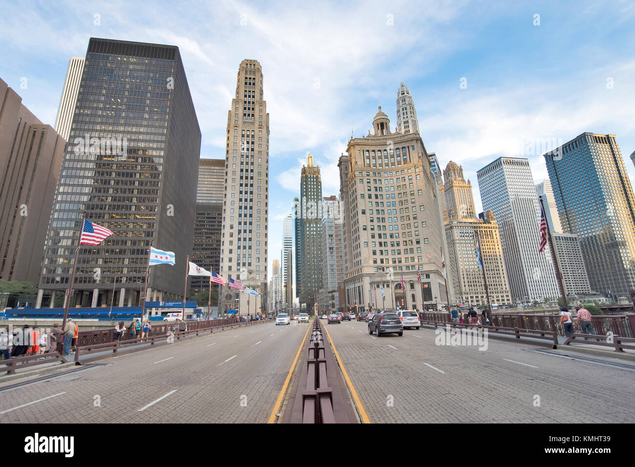 Northern Chicago River Riverwalk on North Branch Chicago River in ...