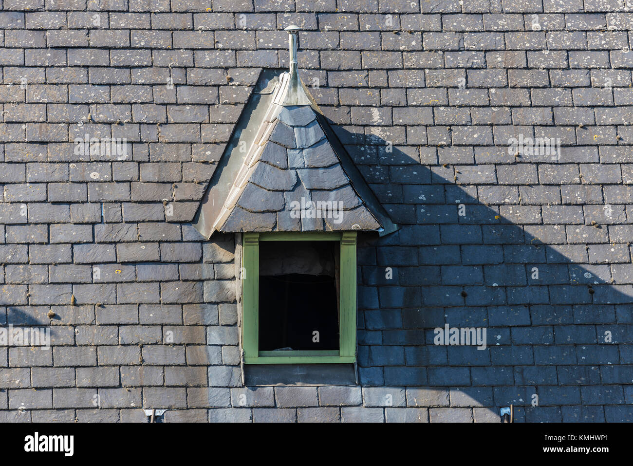 Medieval roof window hi-res stock photography and images - Alamy