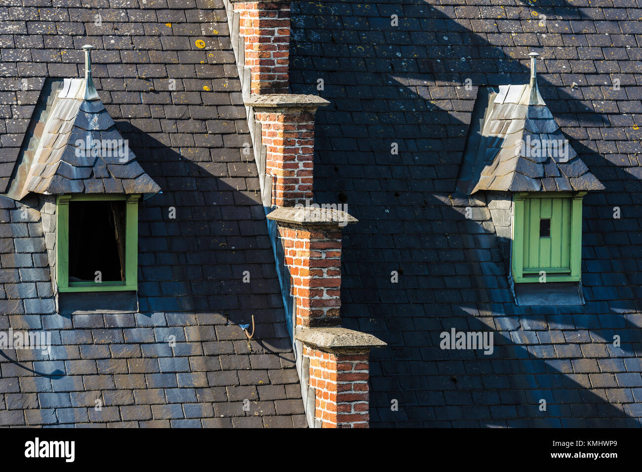 Medieval roof window hi-res stock photography and images - Alamy