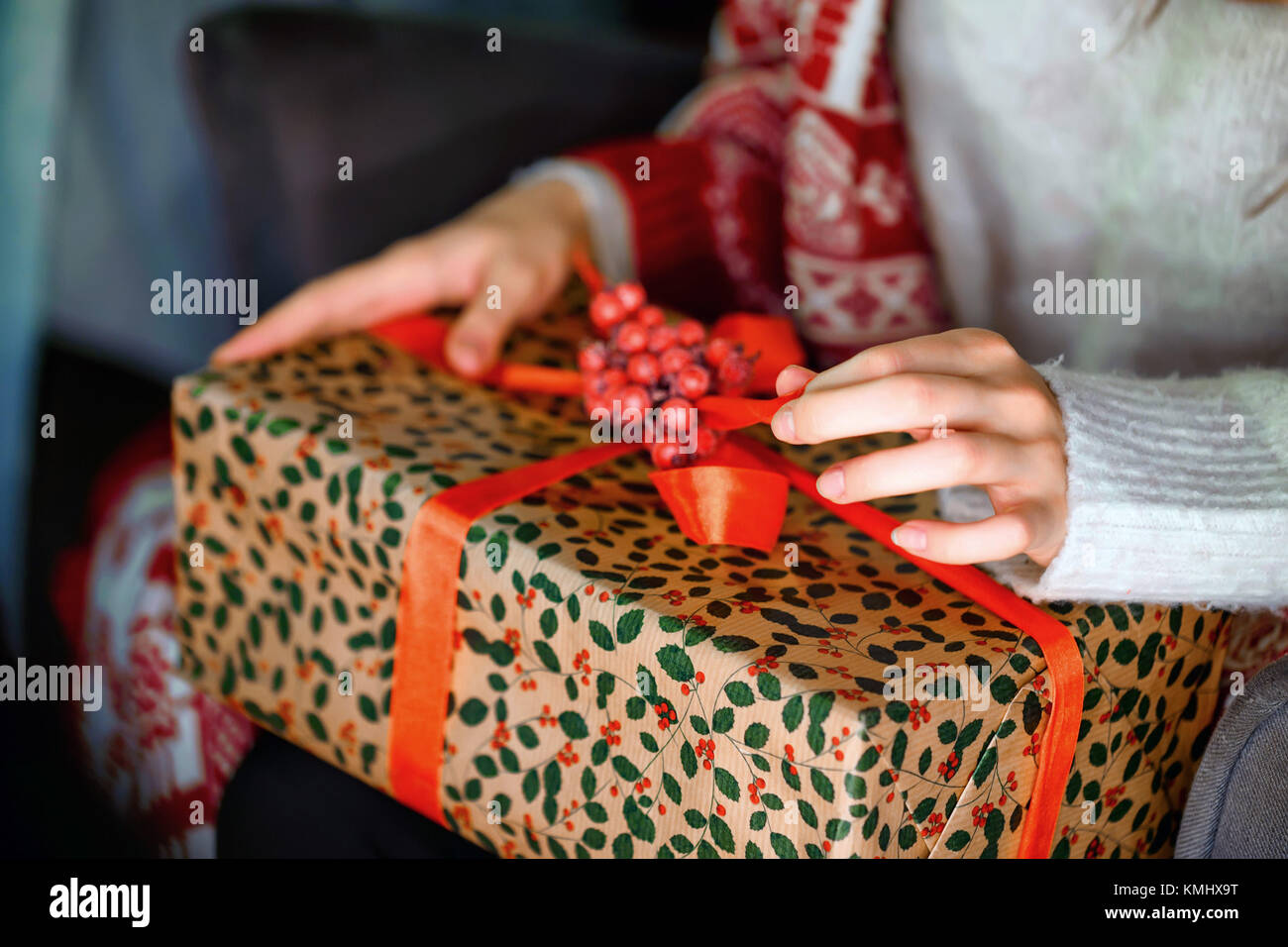 Female hands opening Christmas gift box Stock Photo - Alamy