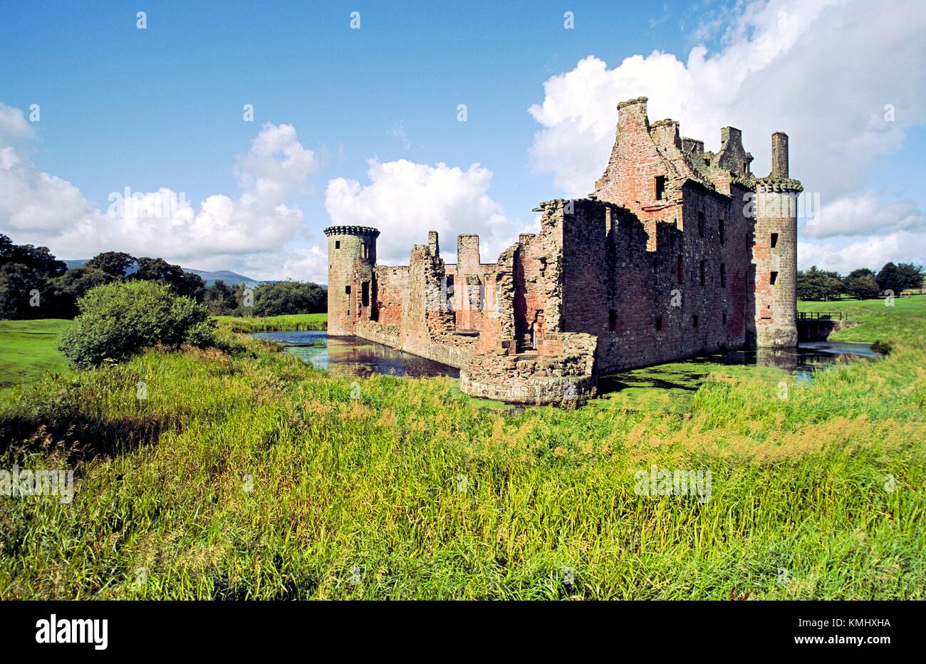 Scottish castle turret hi-res stock photography and images - Alamy