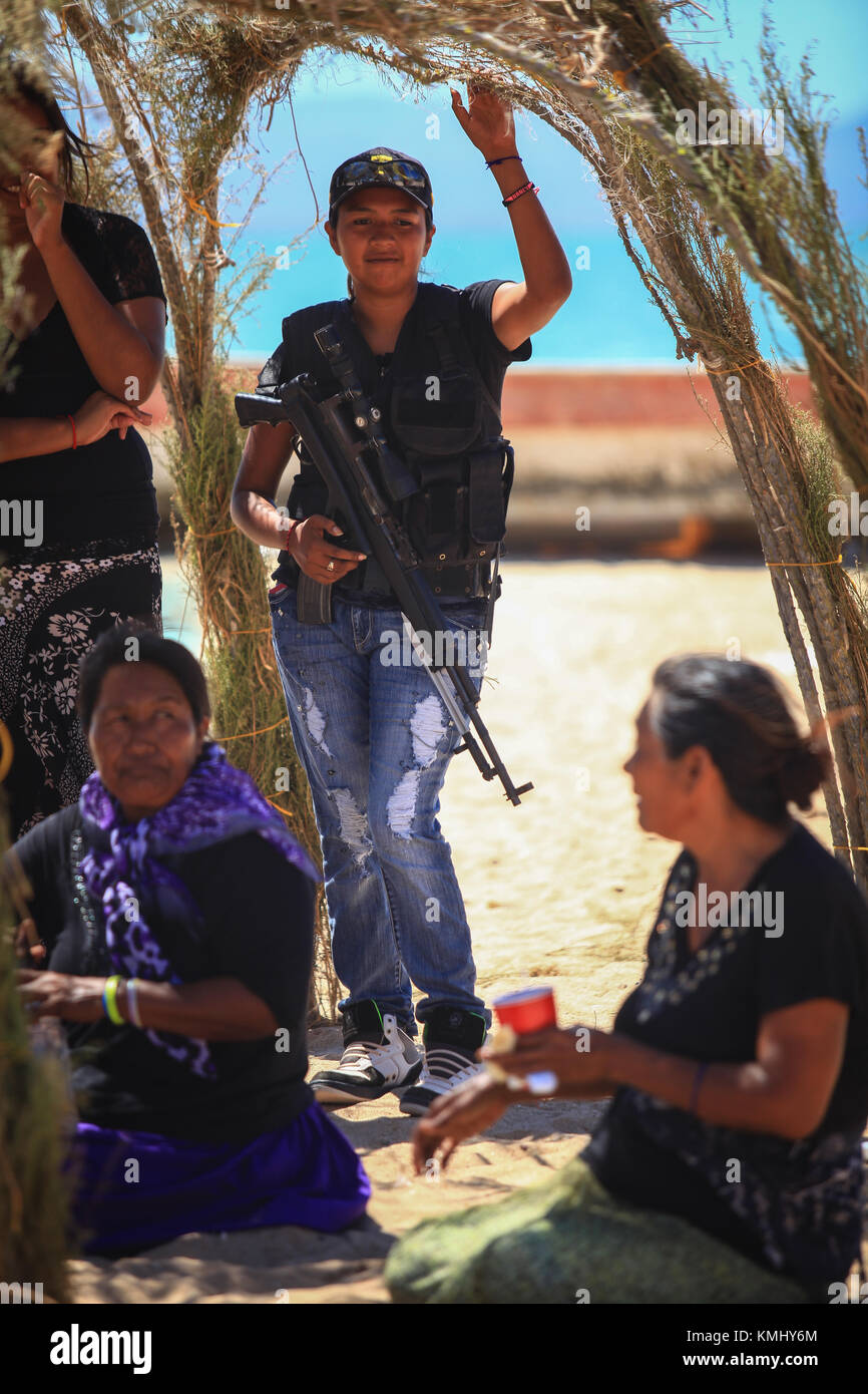Gurdia Tradicional Comcaac, dedicated to the community defense of its ...