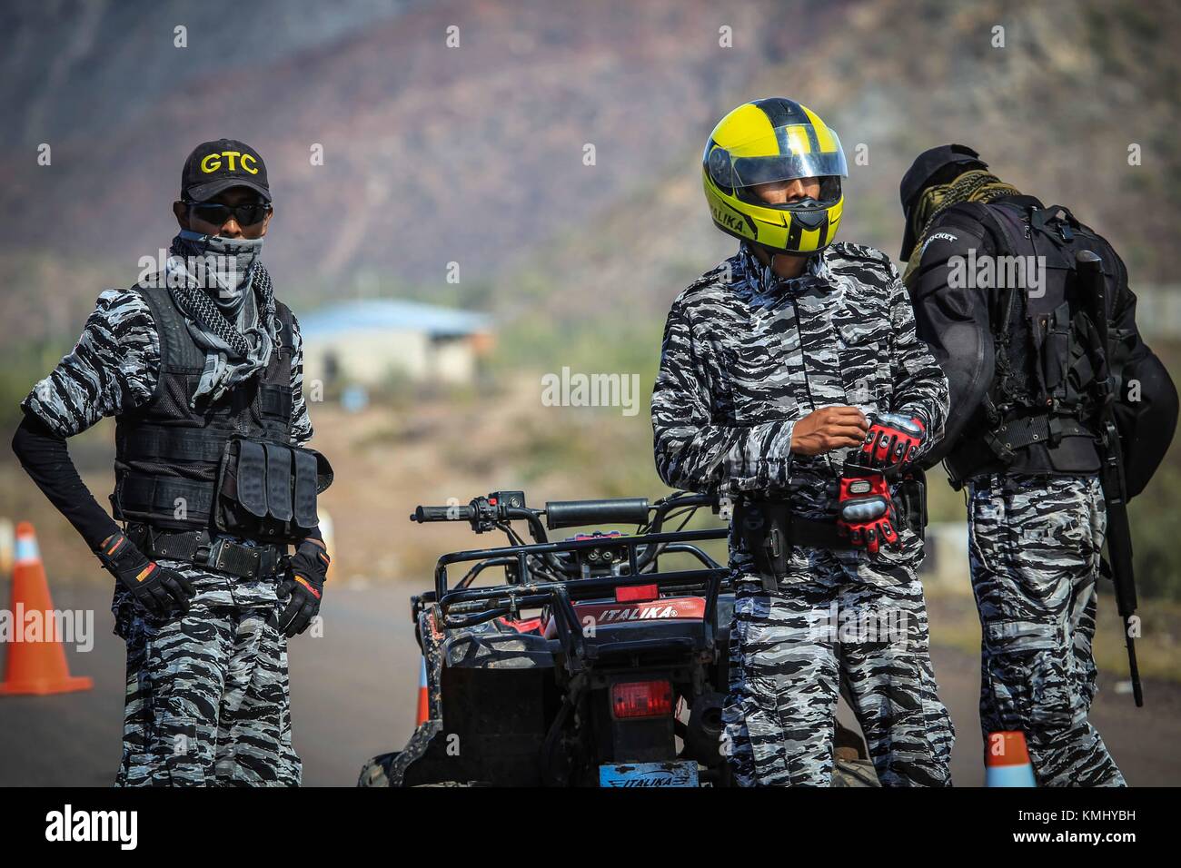 Gurdia Tradicional Comcaac, dedicated to the community defense of its ...