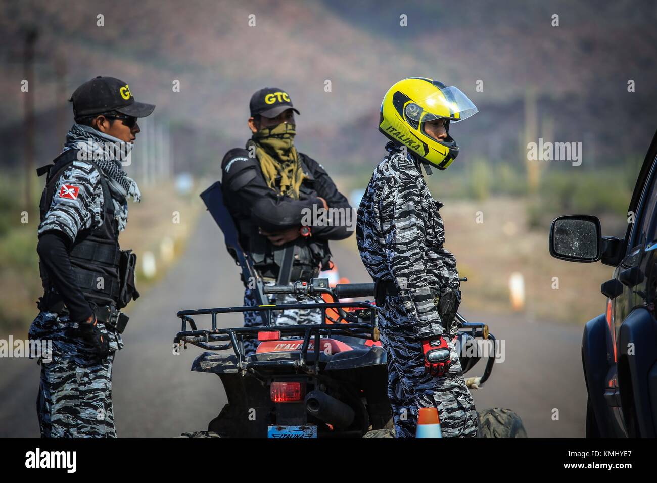 Gurdia Tradicional Comcaac, dedicated to the community defense of its ...