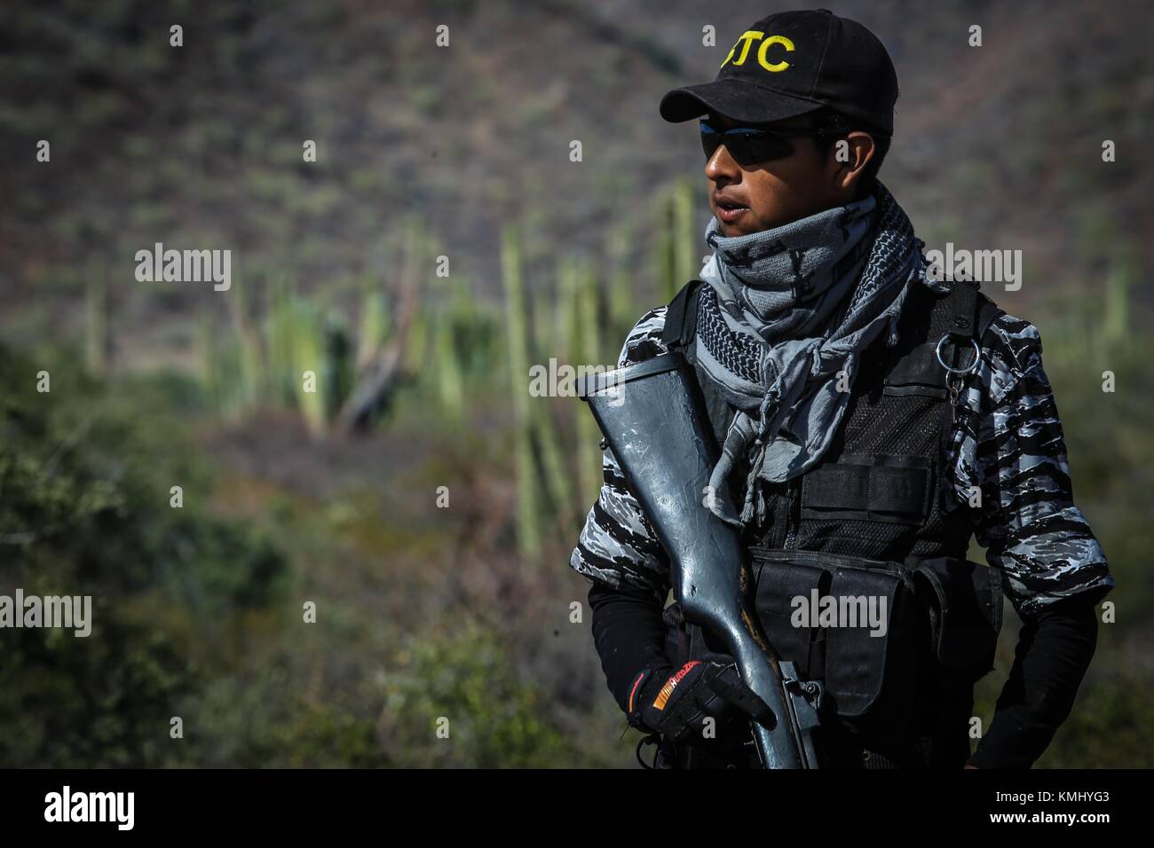 Gurdia Tradicional Comcaac, dedicated to the community defense of its ...