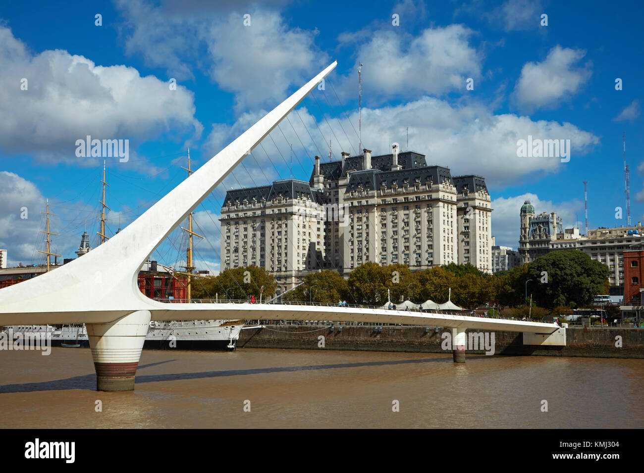 Puente de la Mujer (Woman's Bridge) across Rio Darsena Sur, and ...