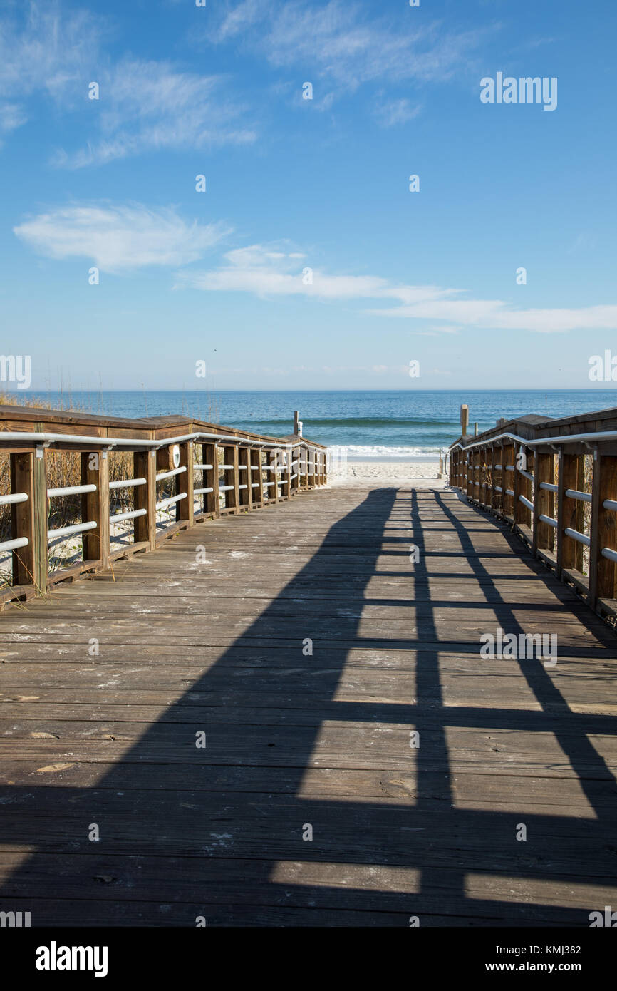 Wooden boardwalk beach hi-res stock photography and images - Alamy