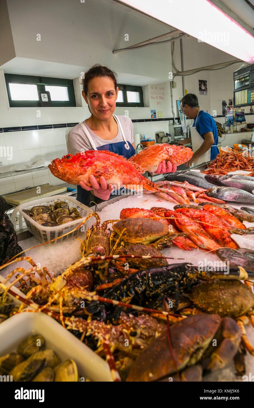 Fish market offer hi-res stock photography and images - Alamy