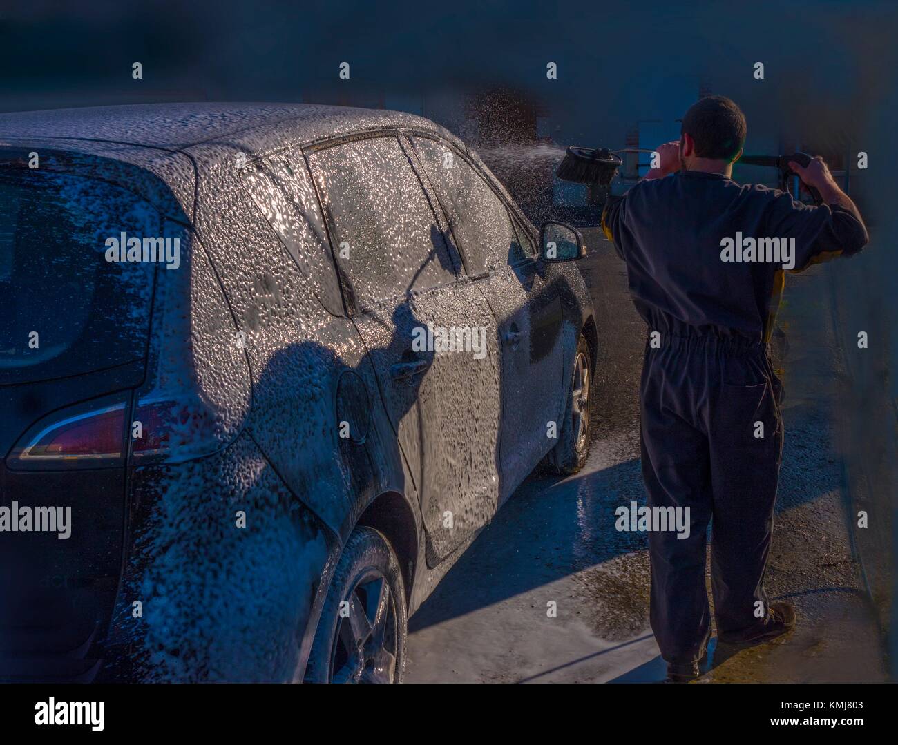 Car washing hi-res stock photography and images - Alamy