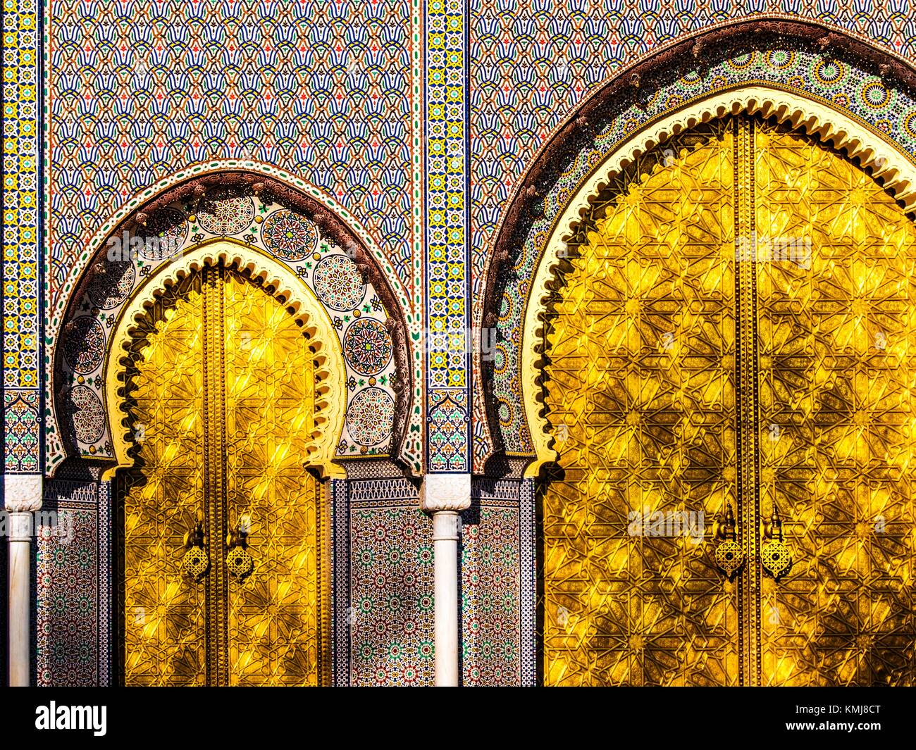 Palace fes hi-res stock photography and images - Alamy