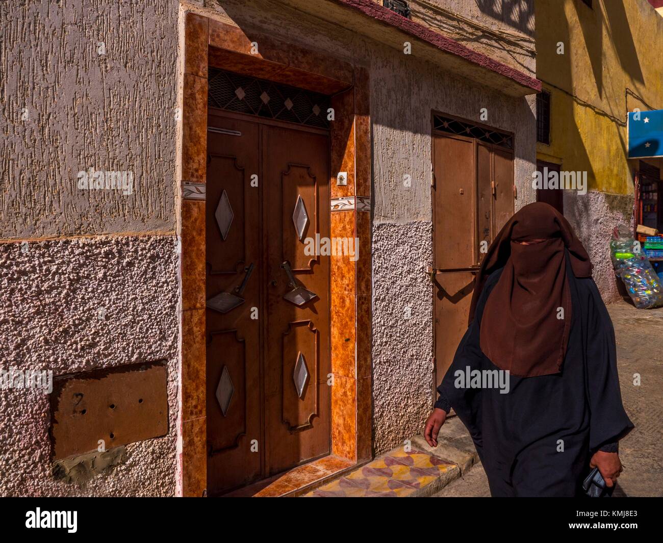 Street scene in the medina hi-res stock photography and images - Alamy