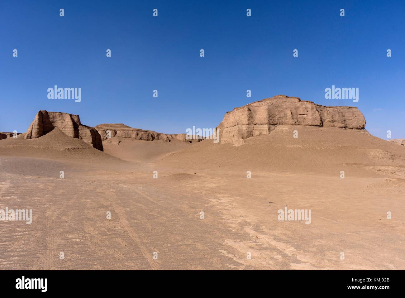 Iran desert hi-res stock photography and images - Alamy