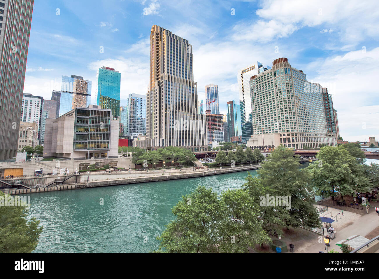 Northern Chicago River Riverwalk on North Branch Chicago River in ...