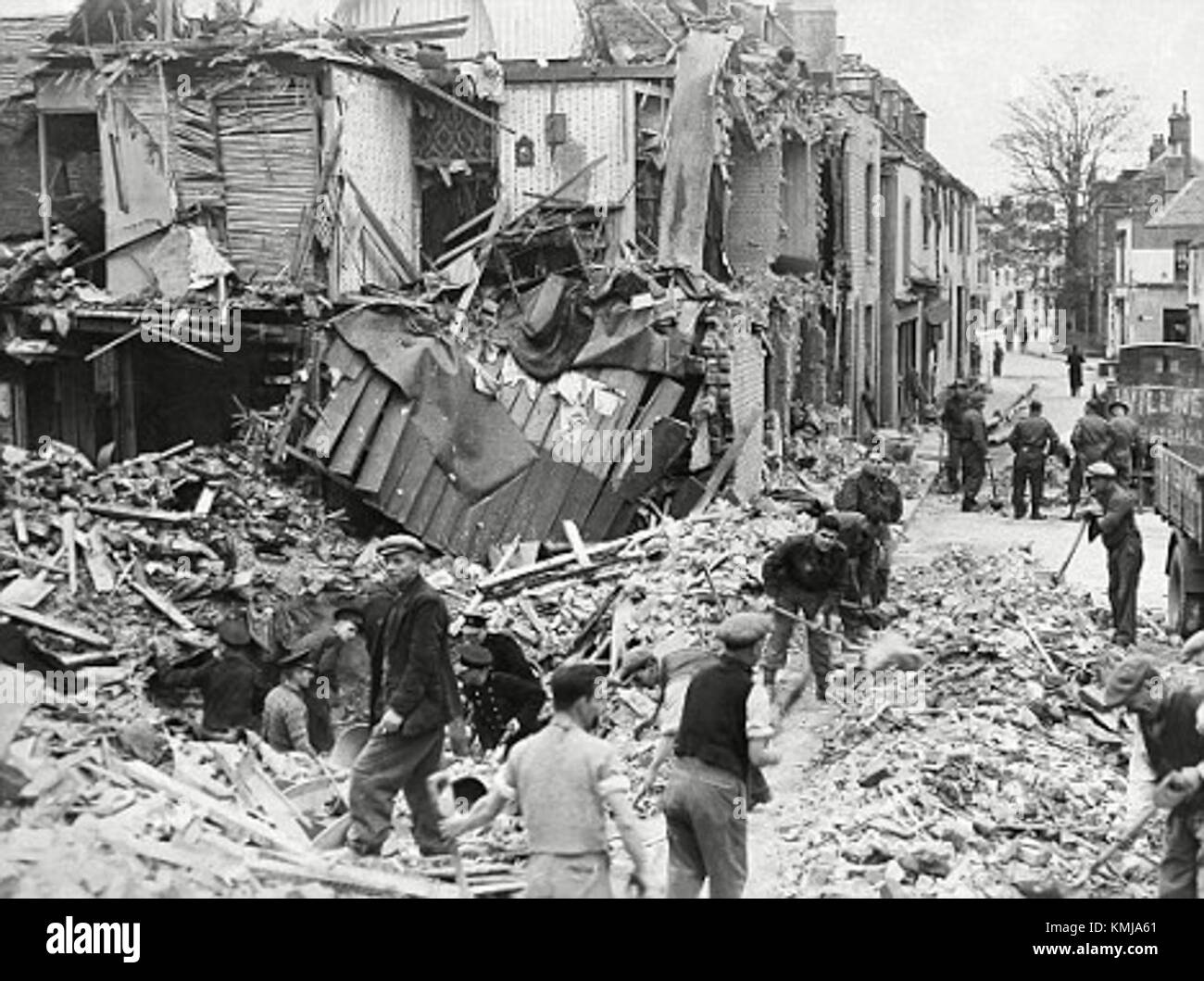 Bomb damage britain world war two hi-res stock photography and images ...