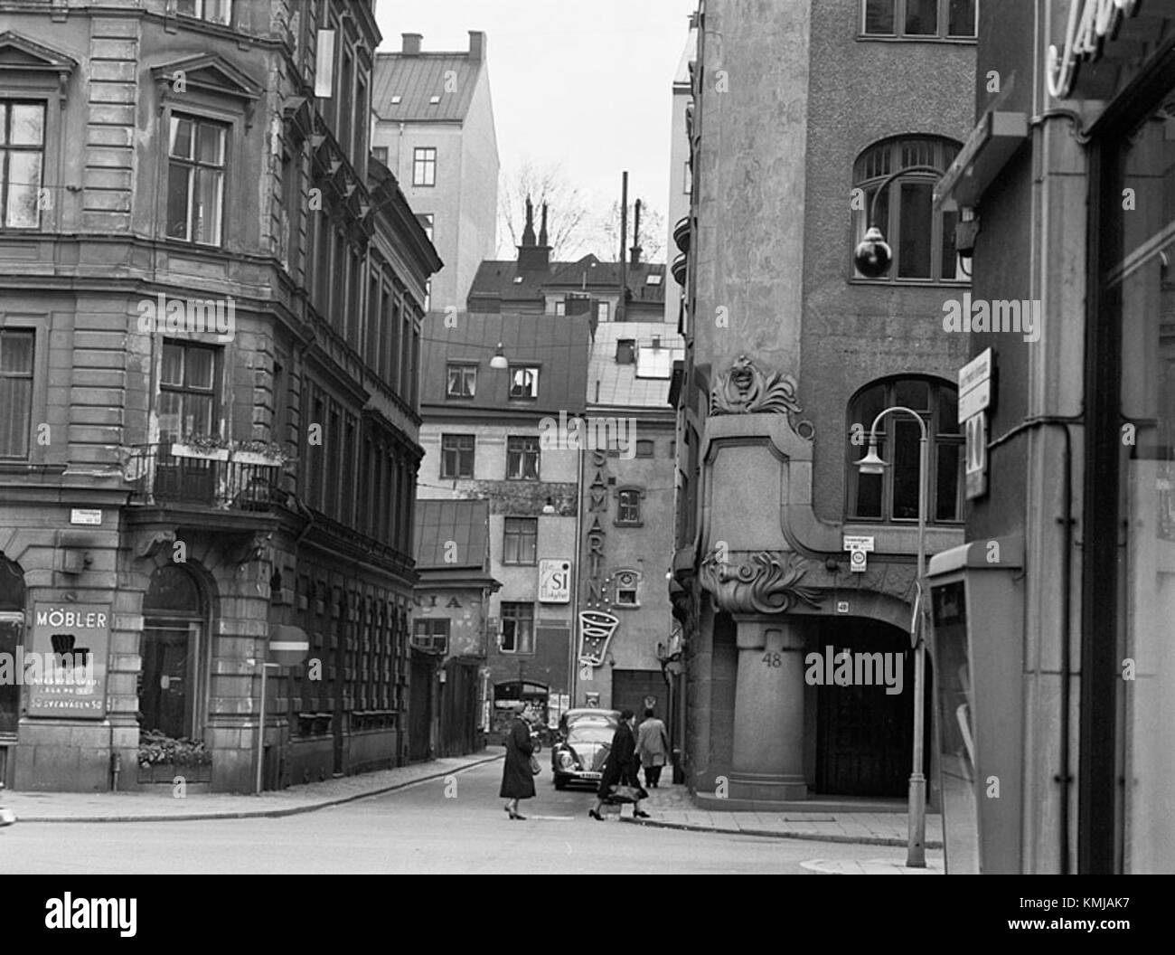 Showcasing rooftops Black and White Stock Photos & Images - Alamy