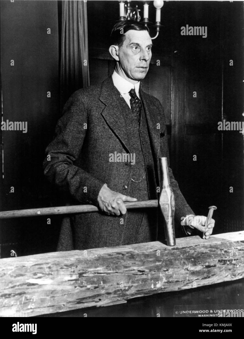 Boulder dam construction historical hi-res stock photography and images ...