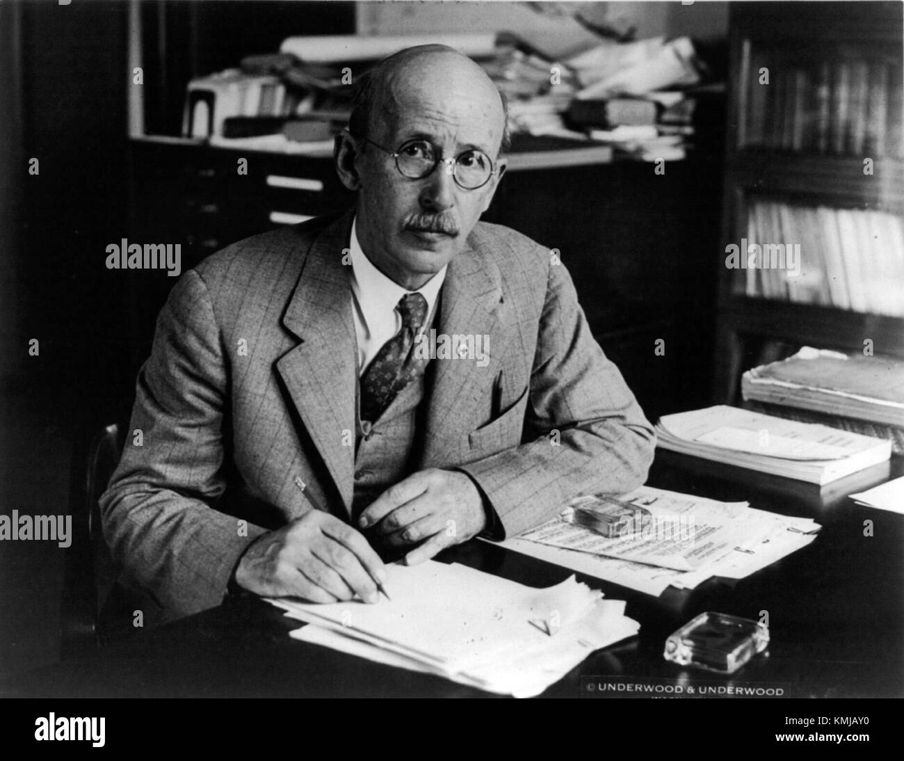 Environmental science funding Black and White Stock Photos & Images - Alamy