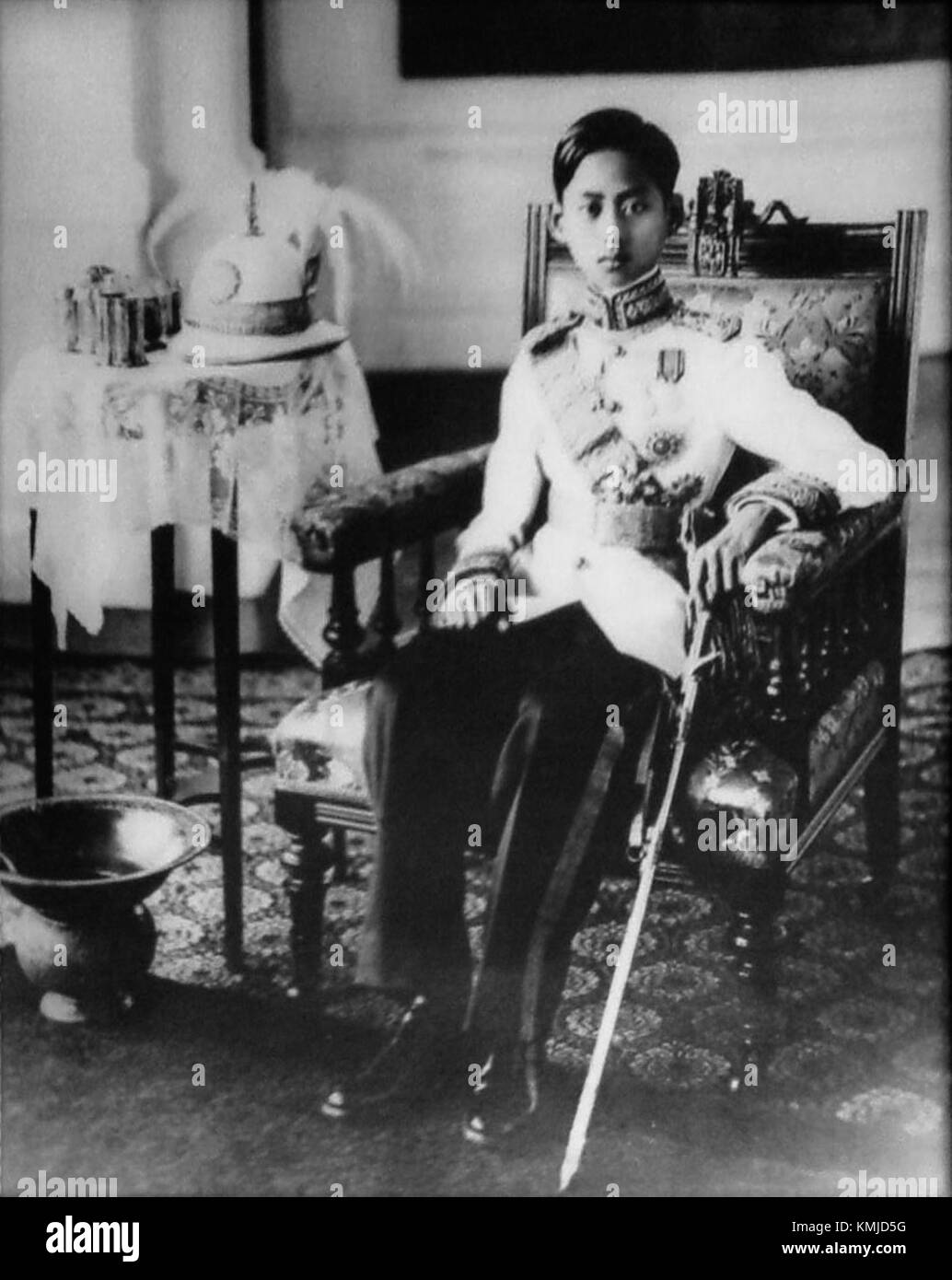 Short reign Black and White Stock Photos & Images - Alamy