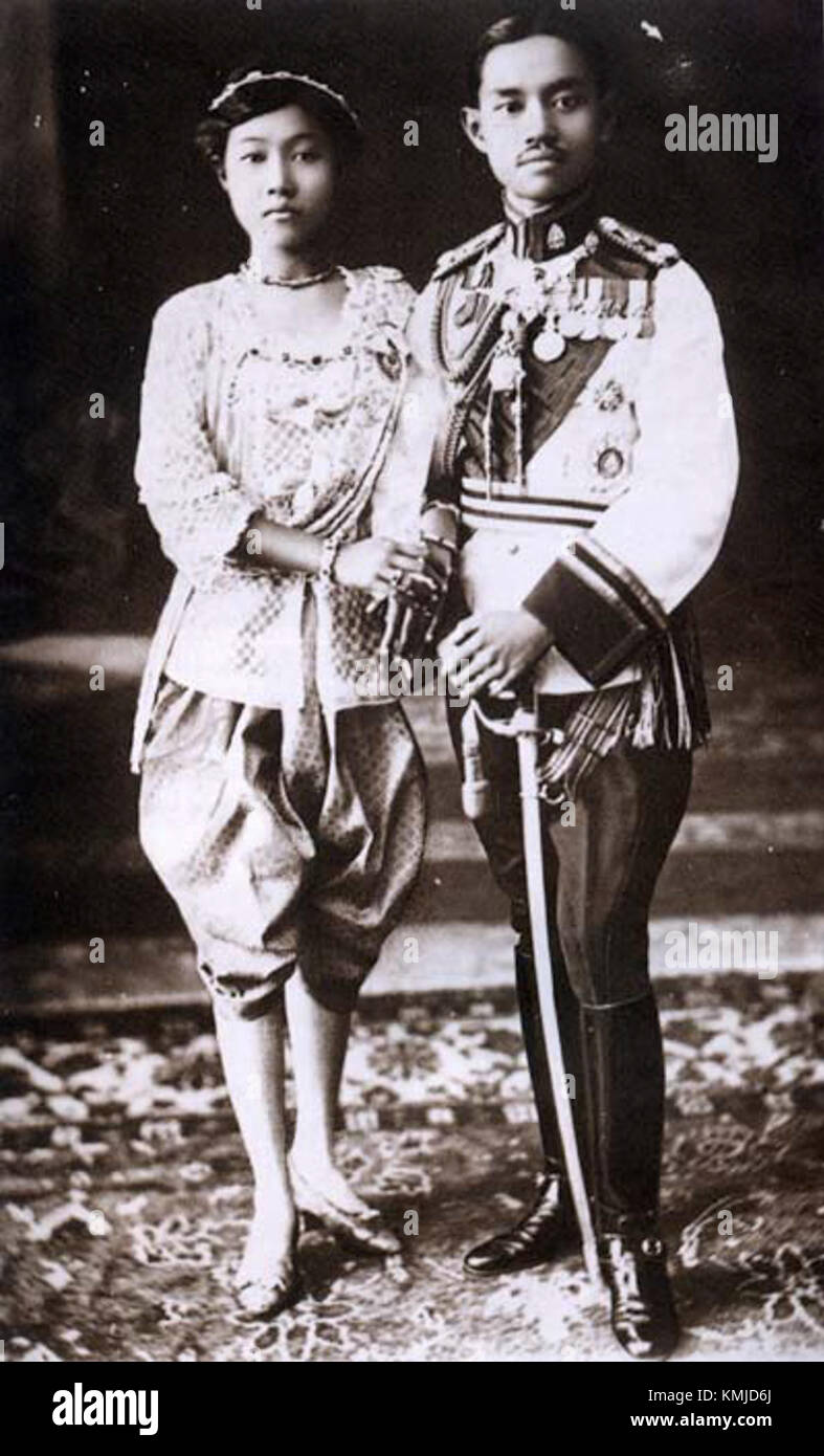 Rama VII and Queen Rambai Stock Photo - Alamy