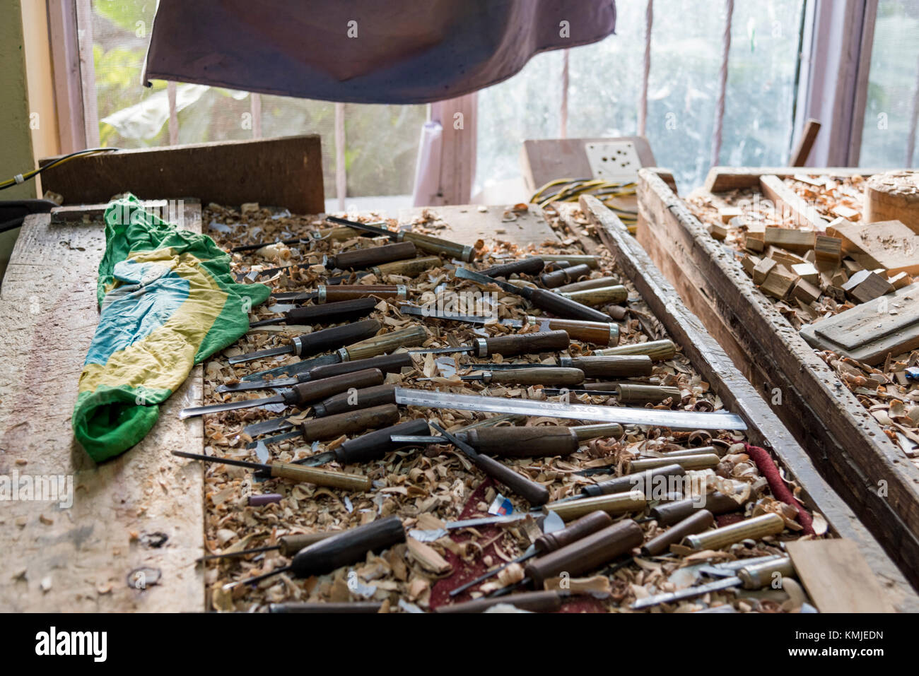 Indian carpenter carpenter hi-res stock photography and images - Alamy