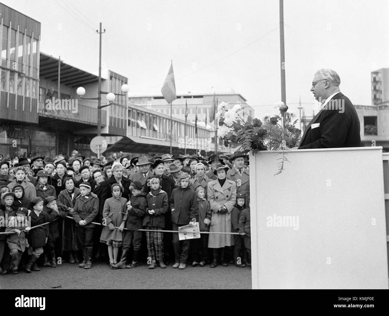 Invigning hi-res stock photography and images - Alamy