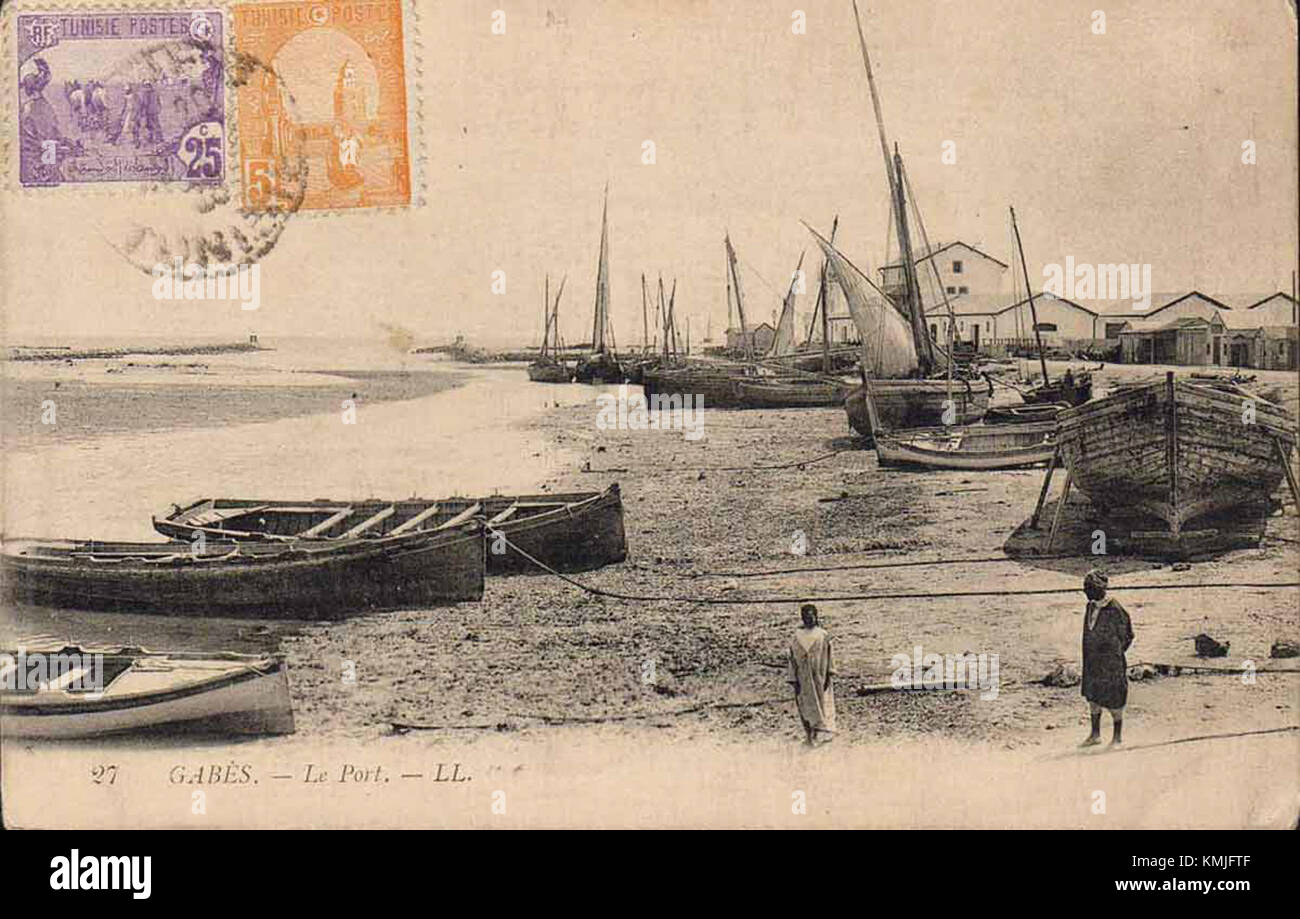 Port Gabes, located in Tunisia, is known for its low tide (maree basse ...