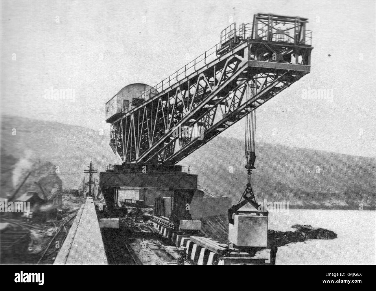 The Stothert & Pitt block-setting crane, featured in the 1931 'Wonder ...