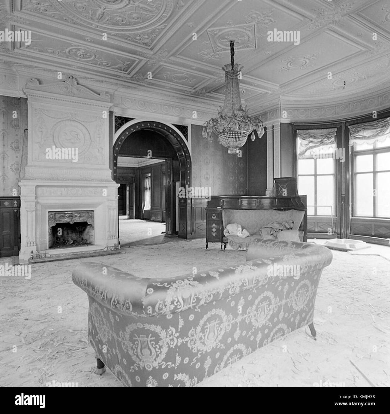 Villa legacy Black and White Stock Photos & Images - Alamy