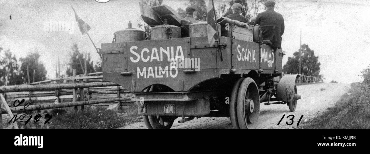 Historic commercial vehicle hi-res stock photography and images - Alamy