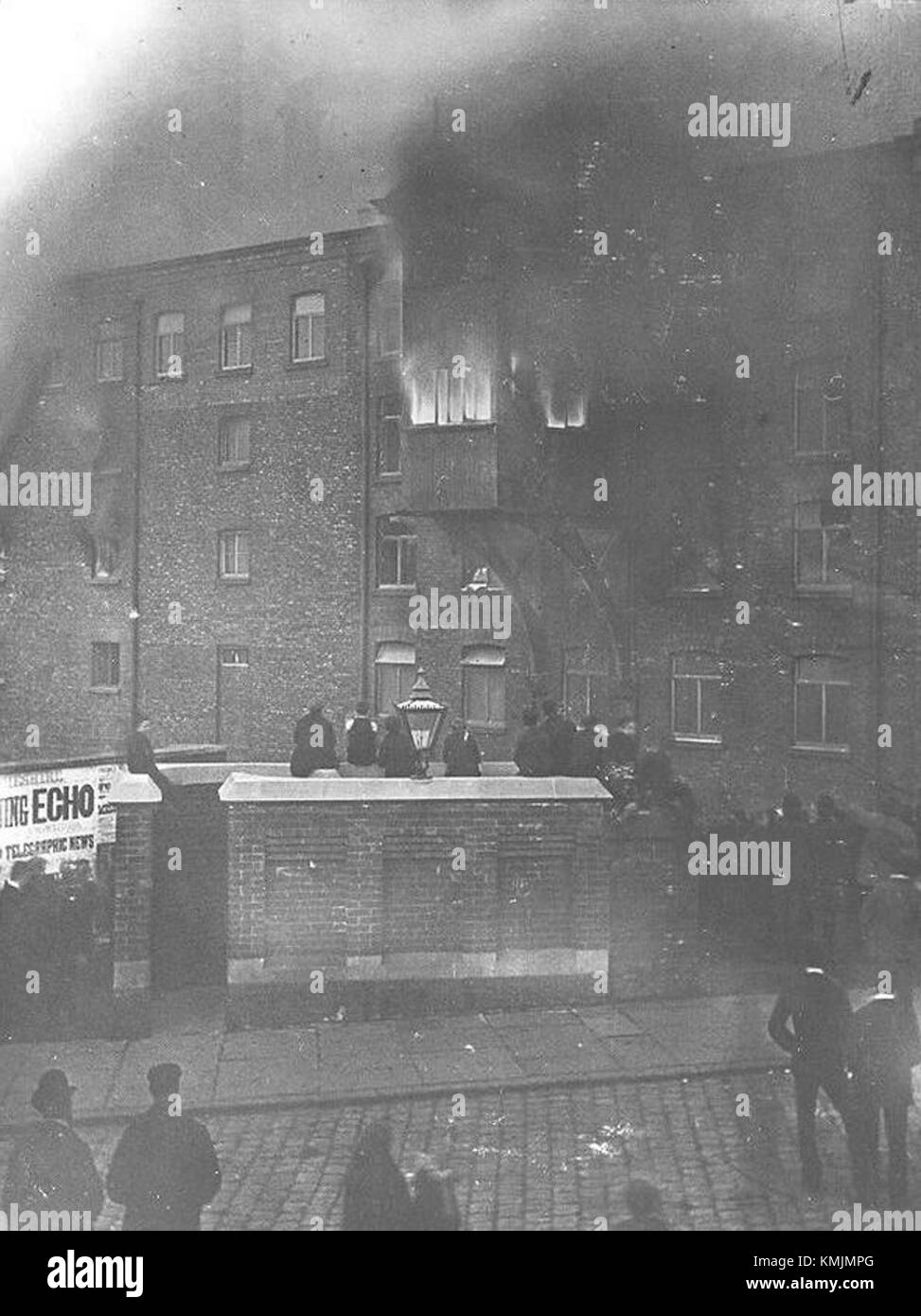 Albion Mill fire, Stockport 1893 (2 Stock Photo - Alamy