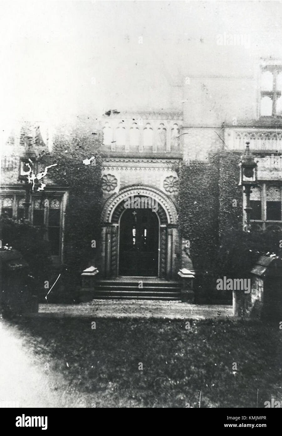 Abney Hall, located in the United Kingdom, is known for its ...