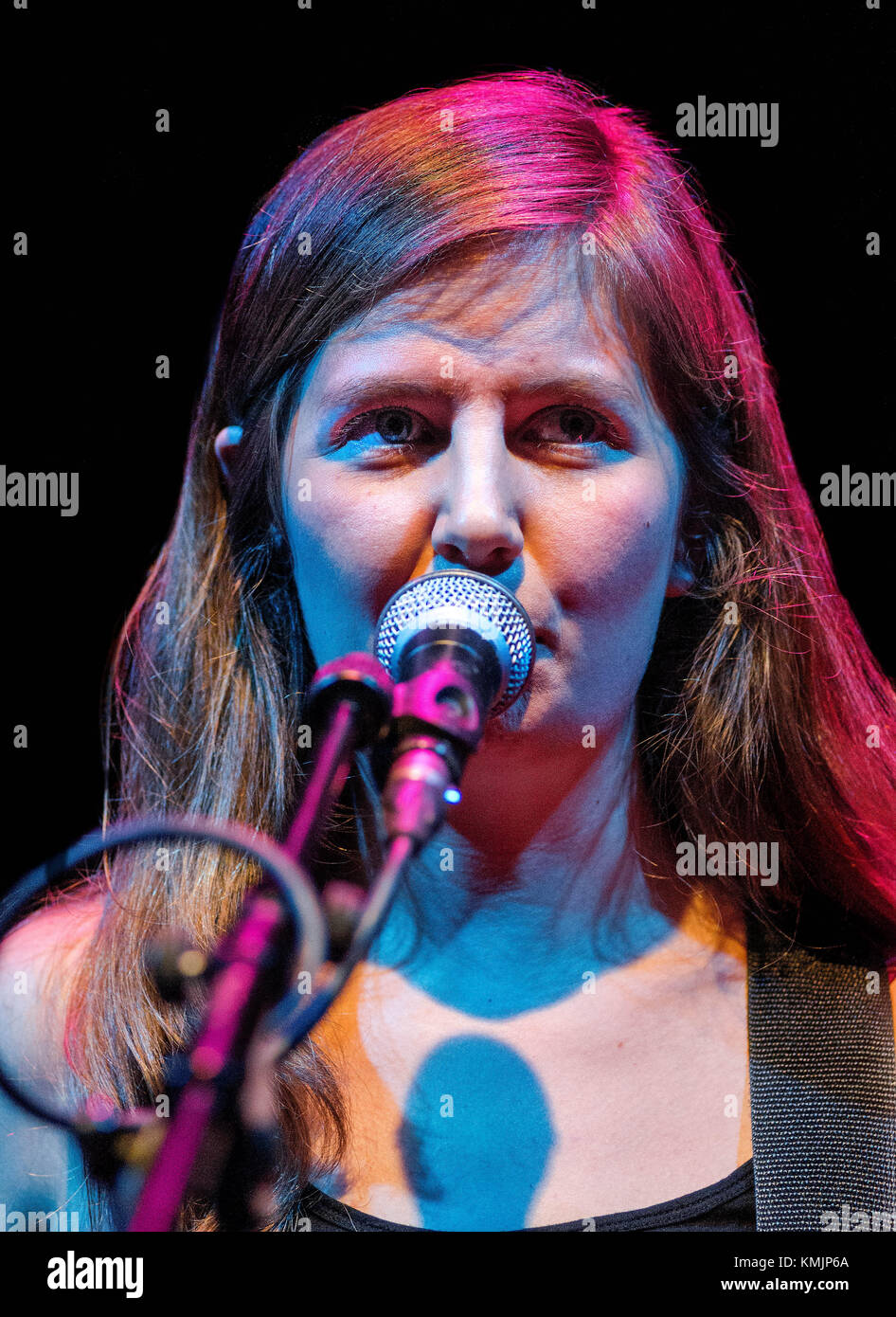 BROKEN WINDOWS featuring the songs of Liz Jones in The voodoo Rooms ...