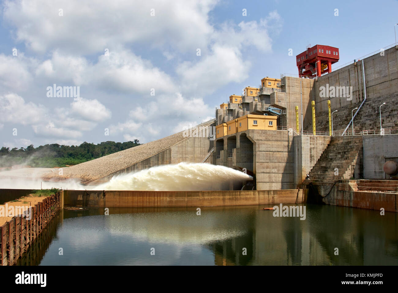 Lom Pangar Dam, Lom River, Deng Deng National Park, East Cameroon Stock ...