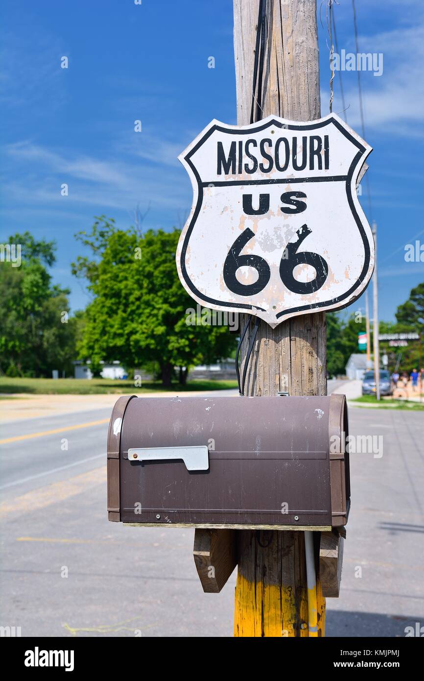 Historic route 66 highway sign in Missouri, USA Stock Photo - Alamy